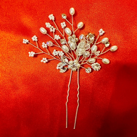 Accessories | New Pearl Rhinestone Design Hair Pin | Poshmark